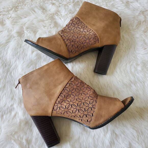 Report | Shoes | Report Nudetan Daisy Opentoebootie W | Poshmark